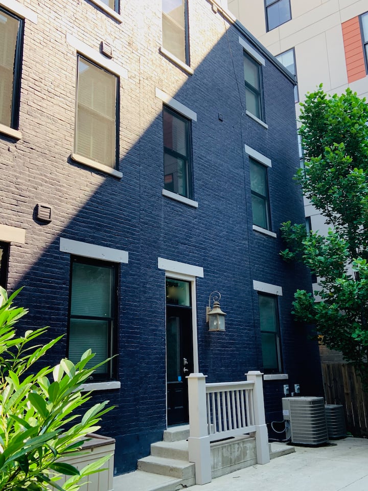Feel At Home In The Heart Of Otr! - 신시내티