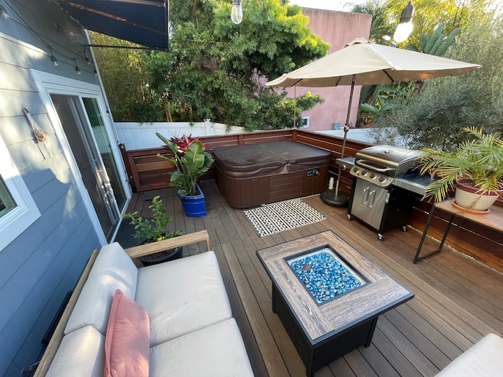 Leucadia Beach Condo [31 Day Min] - Carlsbad, CA