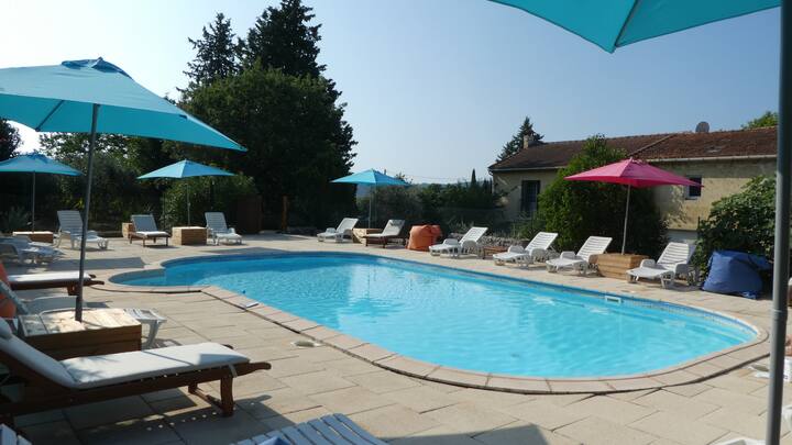 Clos Des Alumines - Cyprès, Gîte Avec Piscine - Var