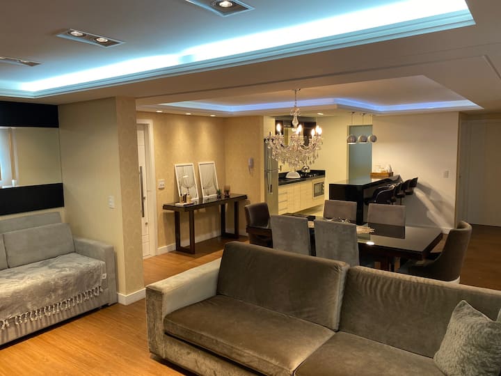 Apartamento Centro De Canela, Amplo E Aconchegante - Canela