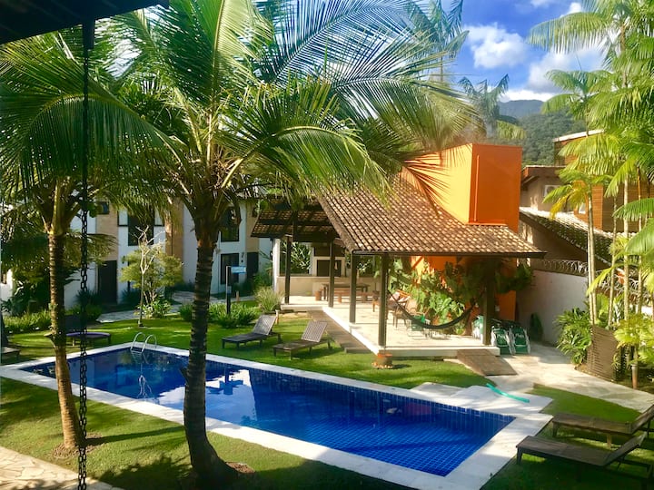 Quinta Da Mata 2 Qts Conforto
Ar Cond Piscina - São Sebastião