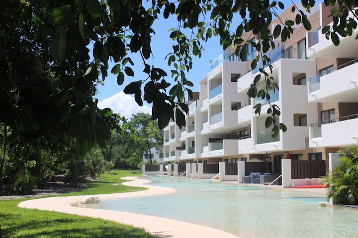 Luxury Condo Near The Beach And Golf Club - Playa del Carmen