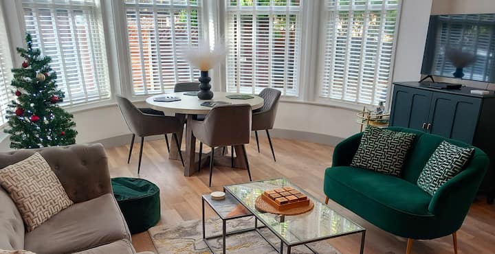 Modern Flat | Walk To Beach & Town | Free Parking - Bournemouth