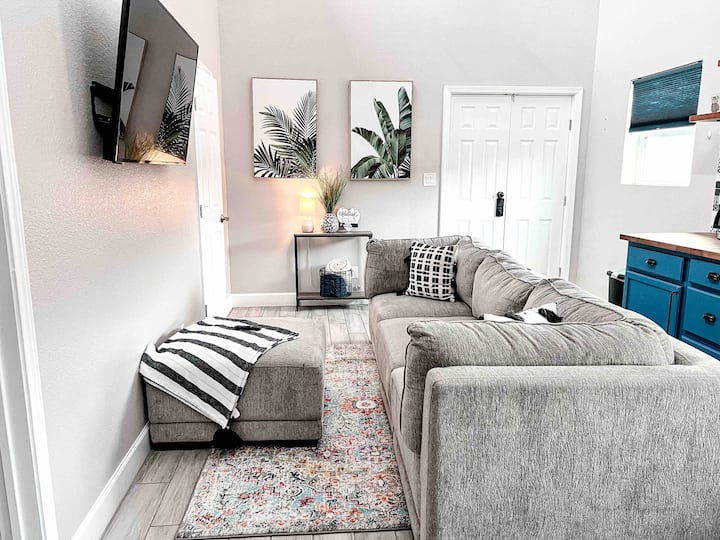 Townhome Near Trinity, Uiw,  Pearl District, Zoo - Castle Hills - San Antonio