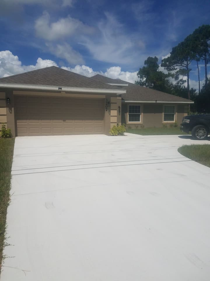 The Sunshine States Diamond In The Rough - Port St. Lucie, FL