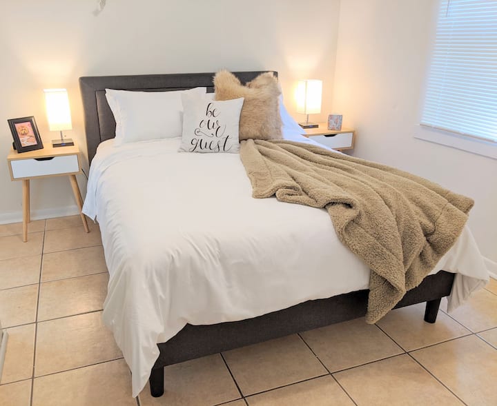 Private*urban Cottage*bushgardens*downtown*airport - Tampa, FL