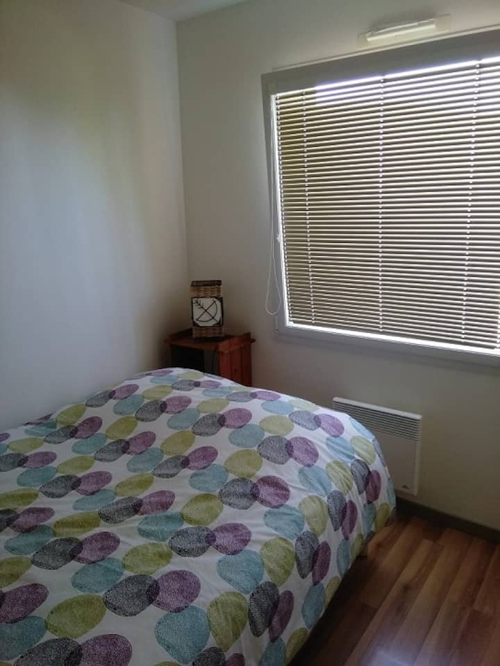 Chambre  Avec Salle De Bain Privative - Guichen