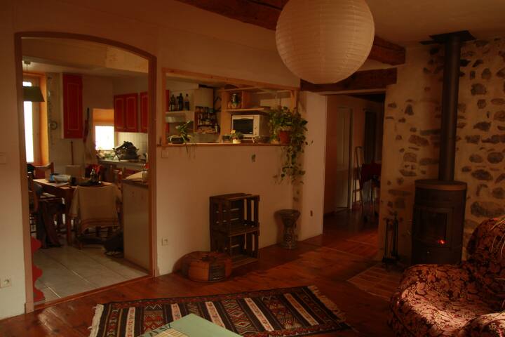 Maison Chaleureuse En Plein Coeur Du Village - Vercheny