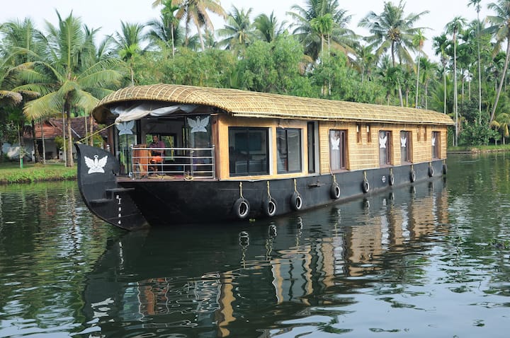 Angel Boat House 4 Bedroom - Alappuzha