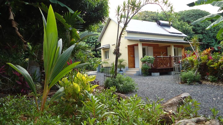 La Case Floria-la Maison Dans Son Jardin - Reunión