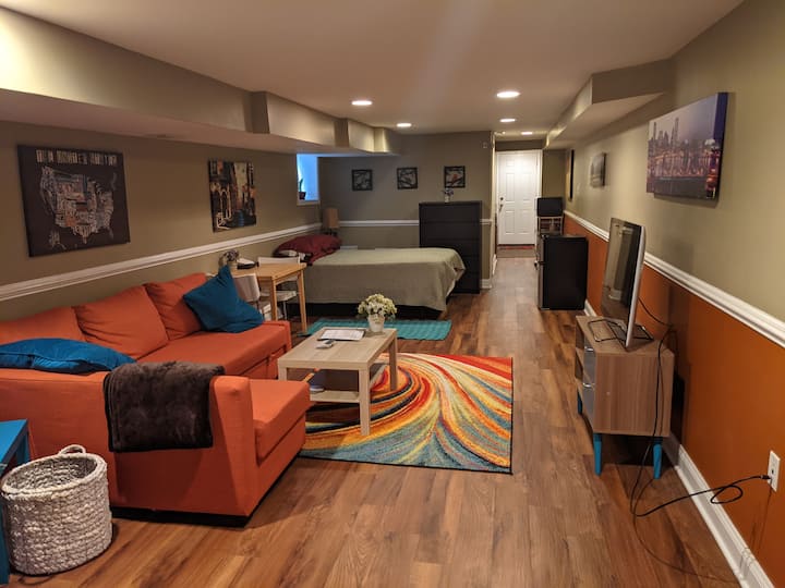 Private, Separate Entrance Basement Studio Apt. - Baltimore, MD