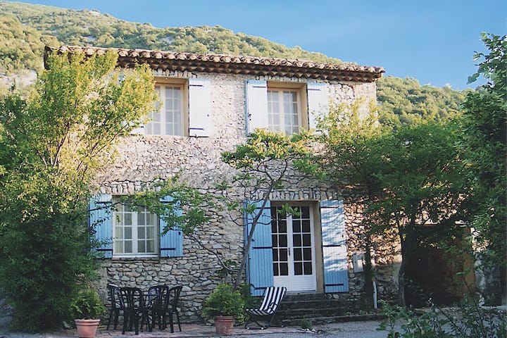 La Fénière-gites Pic Du Comte-ventoux-toulourenc - Mont Serein