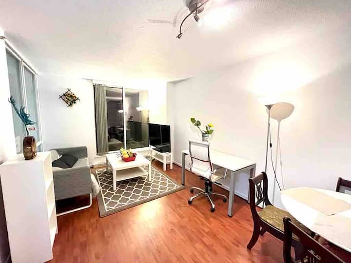 8 Best Airbnbs With Hot Tub In Vancouver, Canada - Updated 2025 | Trip101