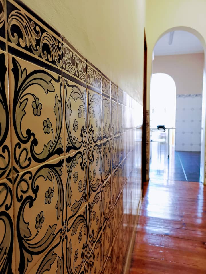 Charming Traditional Portuguese Apartment - Lizbona