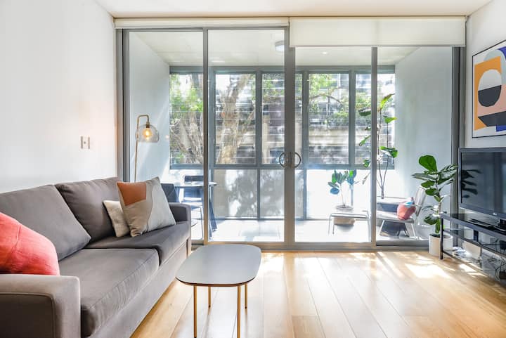 Lush Modern Sanctuary In The Heart Of Surry Hills - Surry Hills