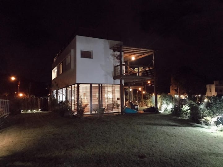 Harmonia Beleza Conforto E Prazer Junto Ao Mar - Garopaba