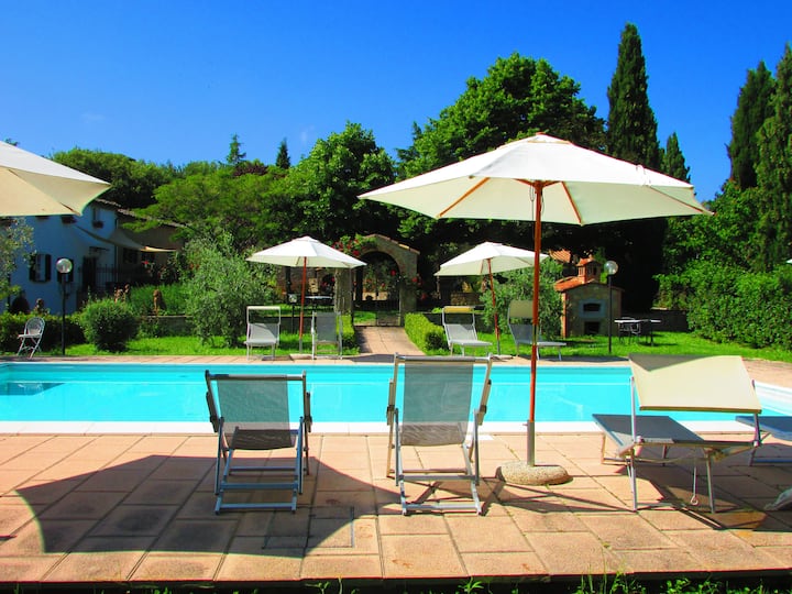 Comodo Bilocale Con Giardino - Volterra