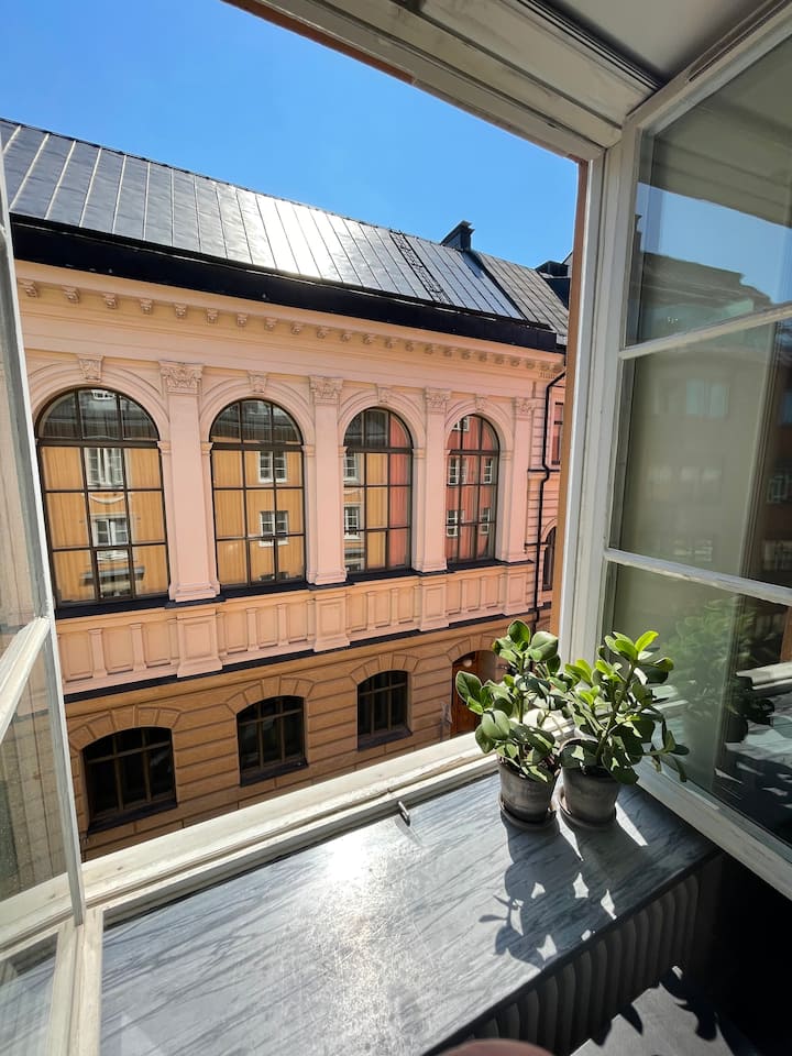 Live Like A Local In The Very Center Of Stockholm - Stockholm