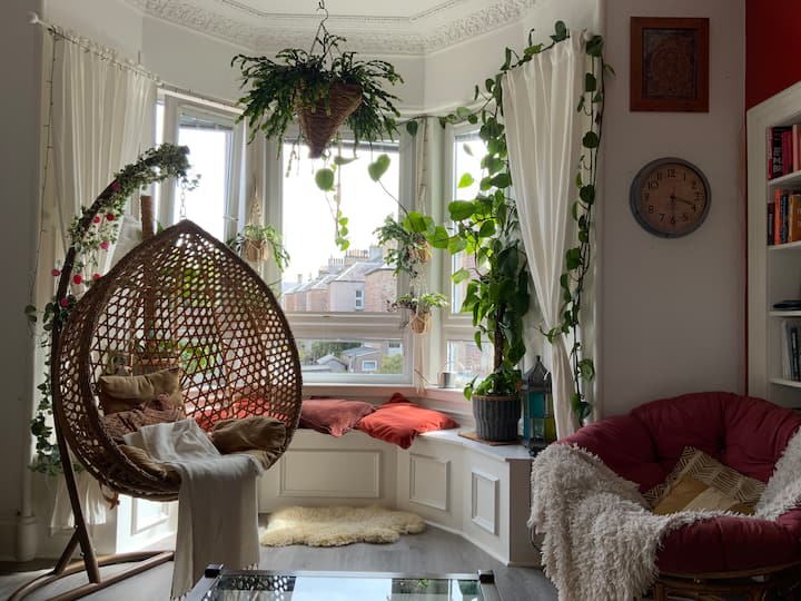 Yellow Room - In A Beautiful Colony Townhouse - ファイフ