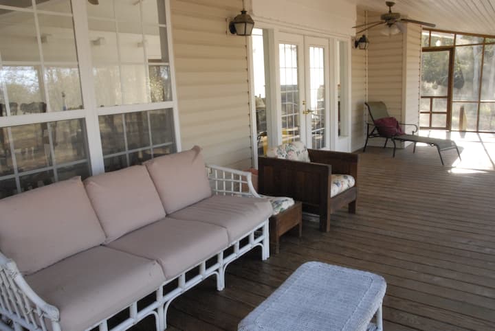 Highland Lake Lodge- Your Country Home - Point, TX