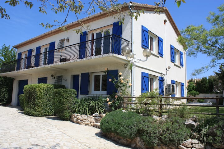 5 Bedroom Family Friendly Villa + Private Pool - Béziers