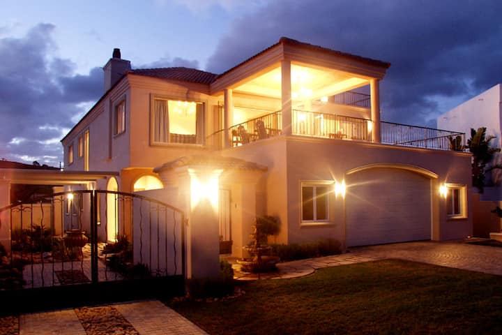 Luxury Villa, Pool, Waterfront & Stunning Views! - Plettenberg Bay