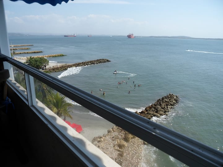 Hermoso Apartamento Frente Al Mar. - Bolívar