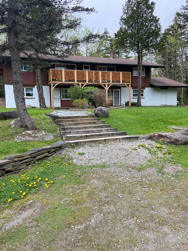 Beautiful Condo 2.5 Miles From Mount Snow - Wilmington