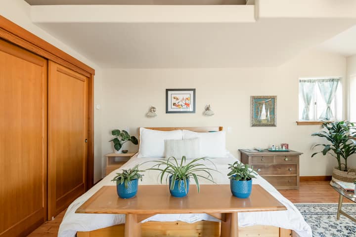 Hilltop Guesthouse With A Patio In Atascadero - Atascadero, CA