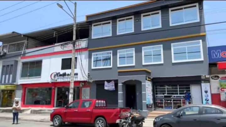 Edificio Completo Para Hasta 20 Personas - 