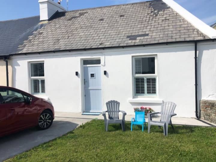 Newly Renovated Cozy Kilkee Cottage - Kilkee