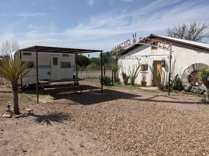 Rancho Estrella Marfa -Bebe Azul
Easy Walk To Town - Marfa, TX