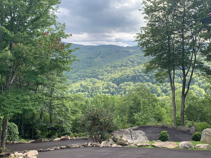 Welcome To Robinsons Retreat - Beech Mountain, NC
