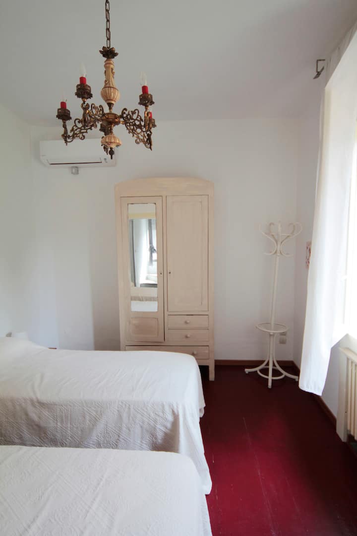 L'uveto (Stanza "Orto") Nel Cuore Di Modena - Modena