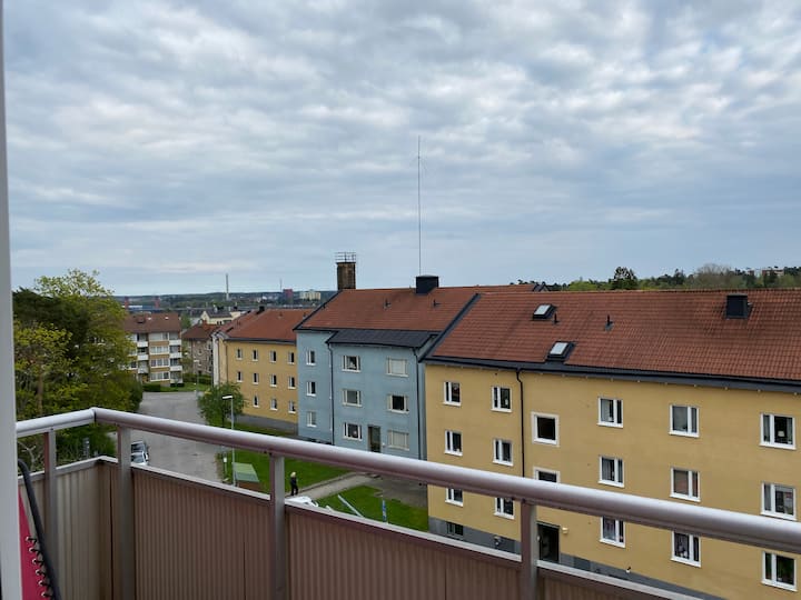 Vindslägenhet, Centralt-placerad I Lugnt Område. - Södertälje