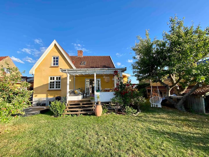 Rummelig Villa Med Stor Have Tæt På Kbh Og Strand - Copenhaguen