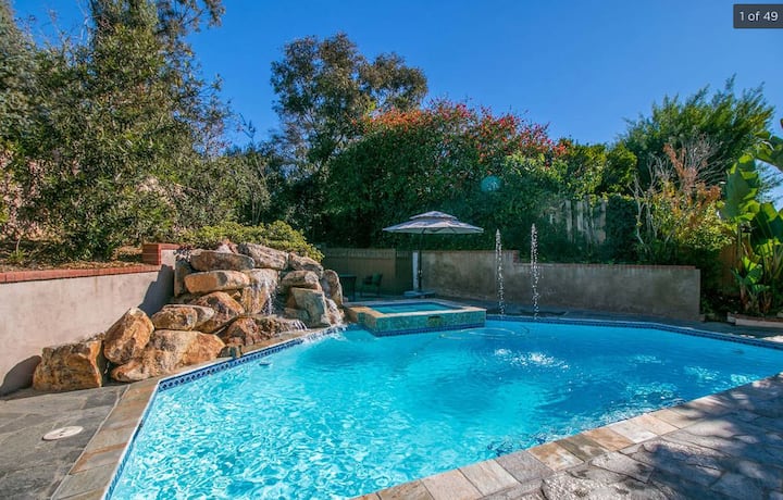 Gated Pool Residence In Encinitas - San Diego, CA