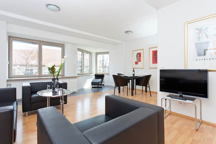 Modernes Apartment In Tempelhof - Berlin