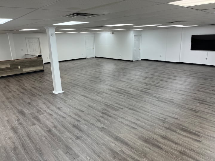 Spacious 2,000 Sq Foot Event Space/office Space - Wallingford, CT