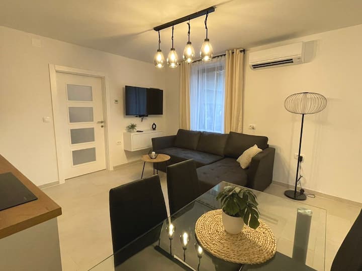 Karlsbridgeapartments2, Brezplačno Parkiranje - リュブリャナ