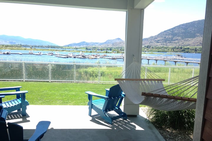 The Birdhouse - Waterfront, Pool Table & Boat Slip - Osoyoos