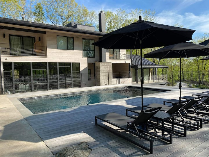 Heated Pool, Ultra Modern Home 5b, Hot Tub, Sauna - Bear Mountain, NY