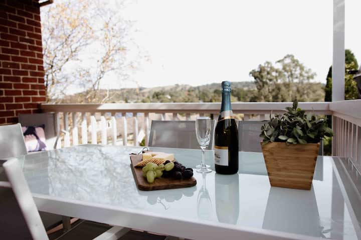 Family, Pet & Ev Friendly Home In Bowral Centre - Bowral