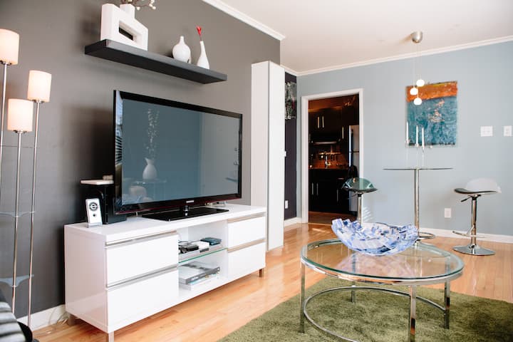 Modern Apartment - Cameron Village - ローリー, NC