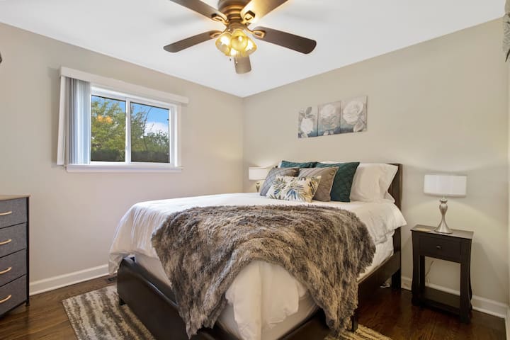 *Extended Stay* Des Plaines Fhs Rental - Niles, IL