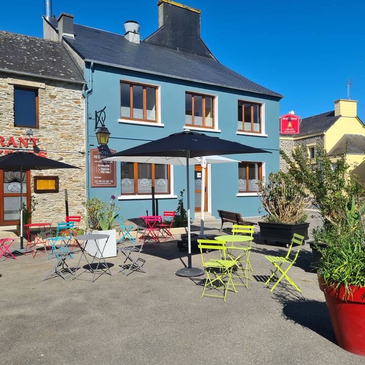 Hôtel Restaurant Les Bruyères - Châteauneuf-du-Faou