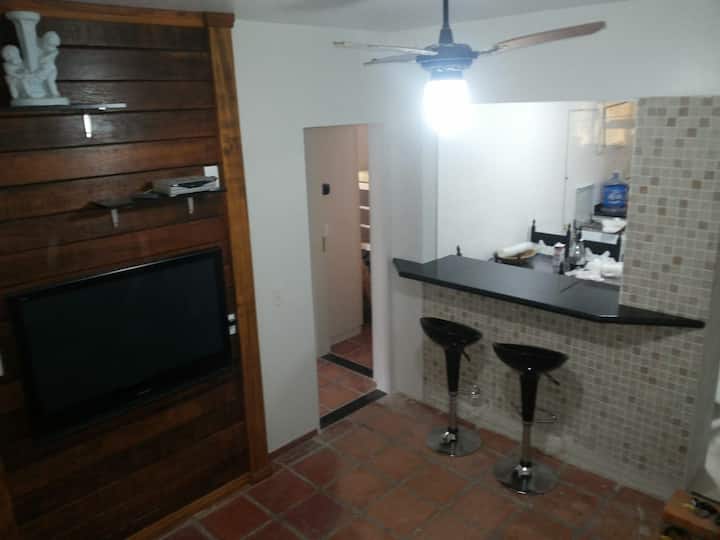 Cabo Frio, Excelente Localização, 50m Praia. - Cabo Frio