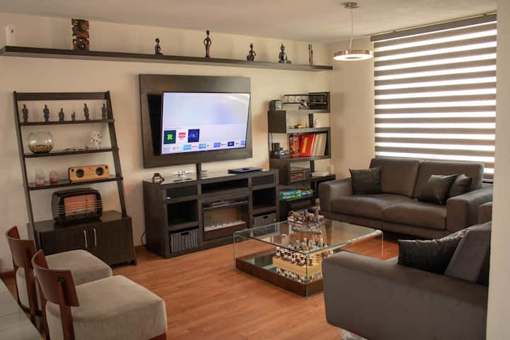 Elegante Casa En Zona Exclusiva De Pachuca - Pachuca