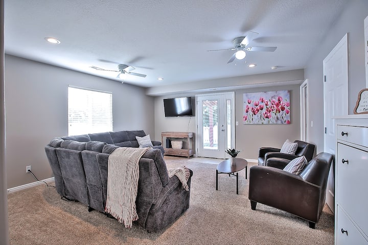 The North Shore: Family/business Retreat - Lehi, UT