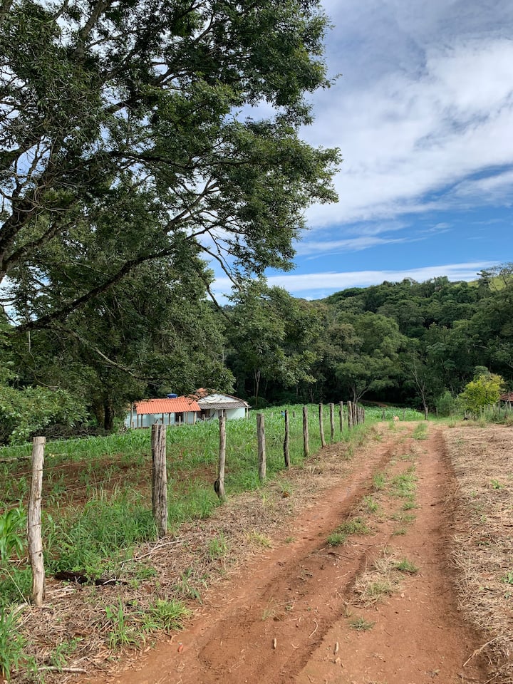 Casa Rústica De Sítio Com Riacho E Trilha - Socorro